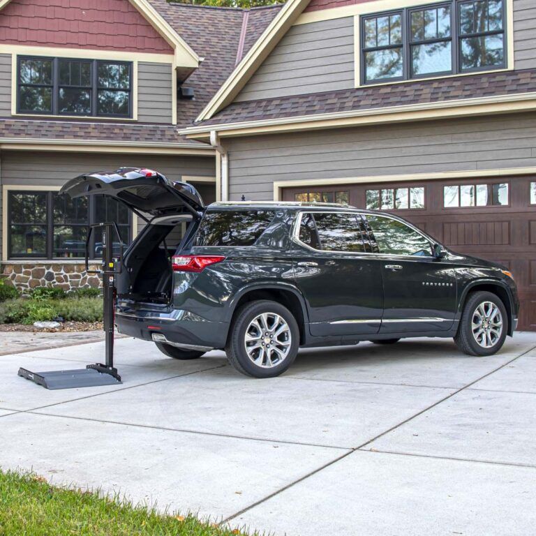 Bruno Joey Platform Style Interior Lift (VSL-4400) - MobilityWorks Shop